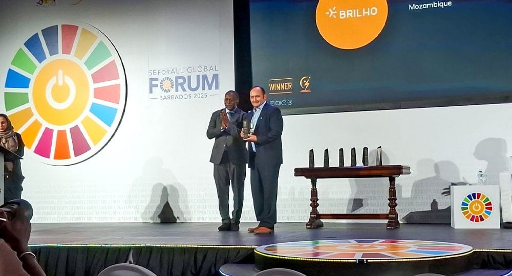 Programa BRILHO vence Prémio “Africa Changemaker – Energy Heroes 2025 ...